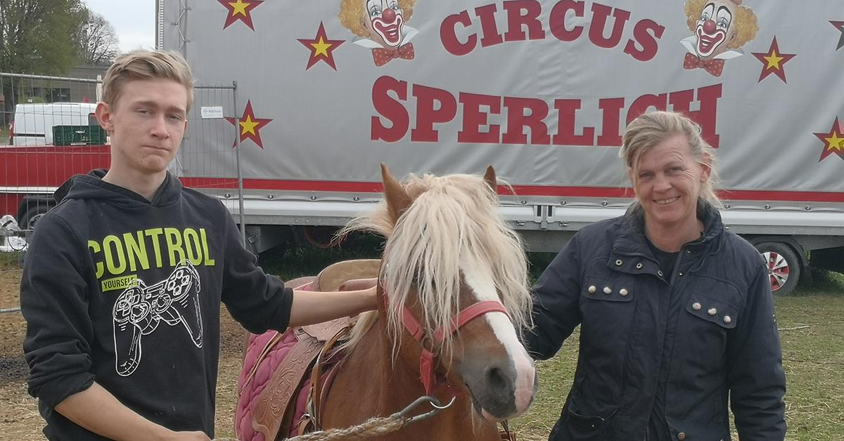 Zirkus Sperlich Familie