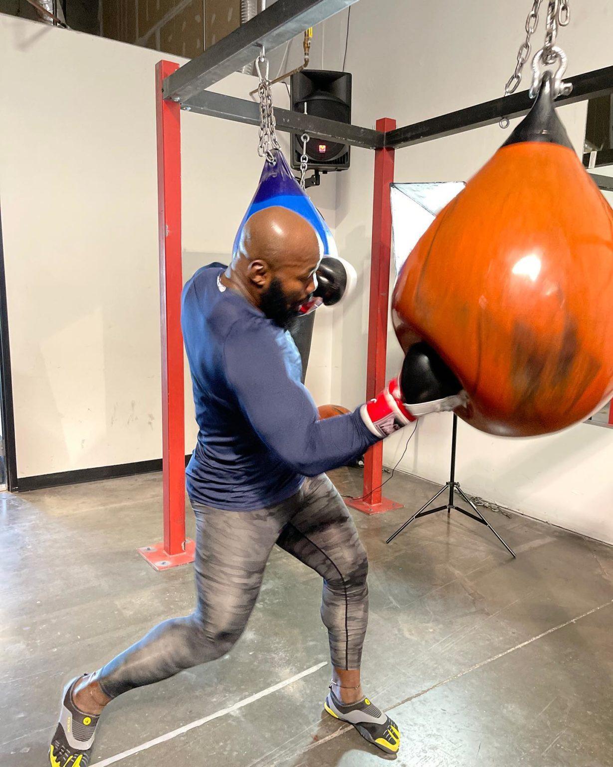 Carlos Takam Poids Et Taille