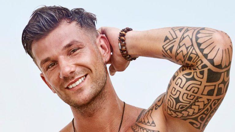 Wayne Ex On The Beach