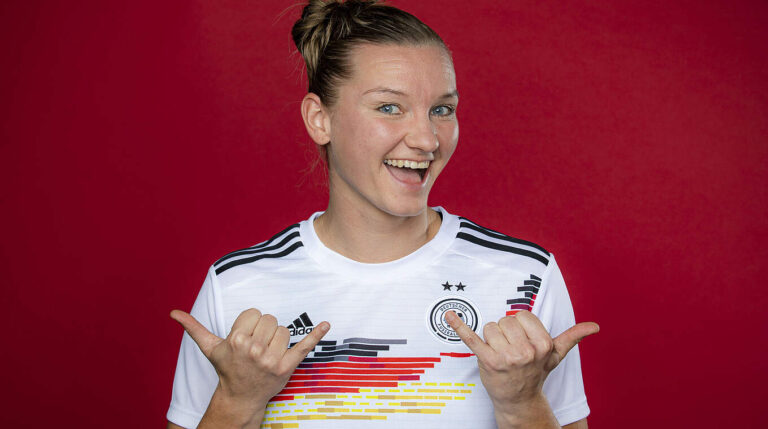 Alexandra Popp Jung